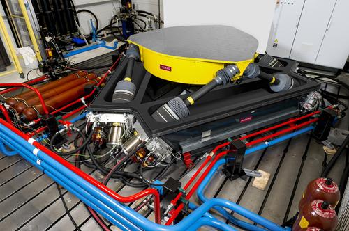 Fluid Power Helps Simulation Table Push Performance Boundaries